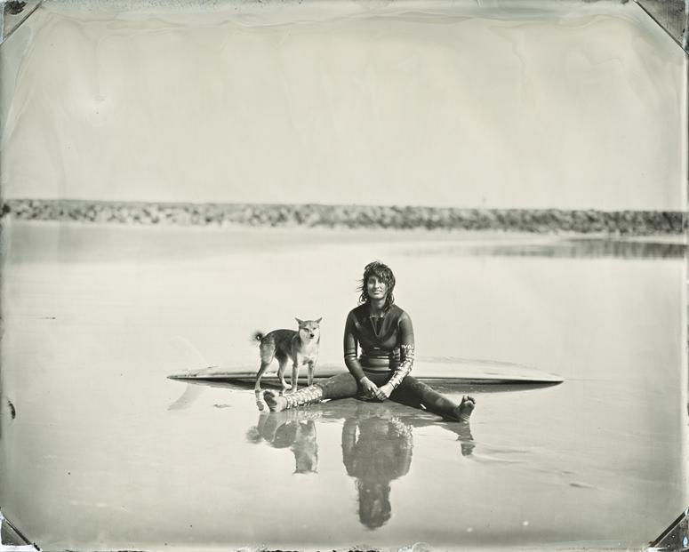 Joni Sternbach sublime la culture surf par ses photos intemporelles